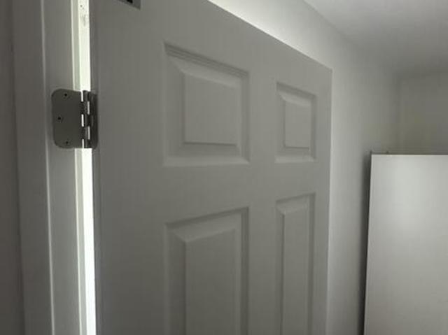 Experience Modern Exceptional Co Living in Atlanta – Fully Furnished & Move In Ready! Private Large Rooms in Spacious Atlanta House Secure & Stylish Rooms in 2025 Renovated Home Fast High Speed Wi Fi & All Utilities Included