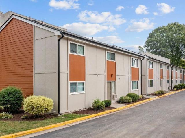 Experience Downtown Living at Its Finest at 901 South Apartments!