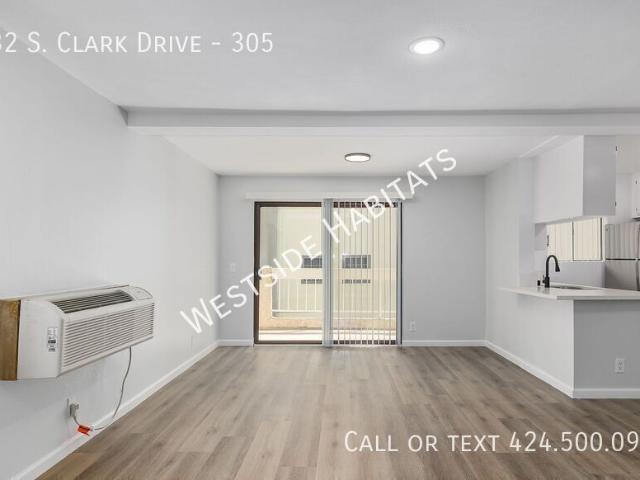 Experience Elevated Living at 132 Clark Gorgeous, fully renovated building located in West Hollywood