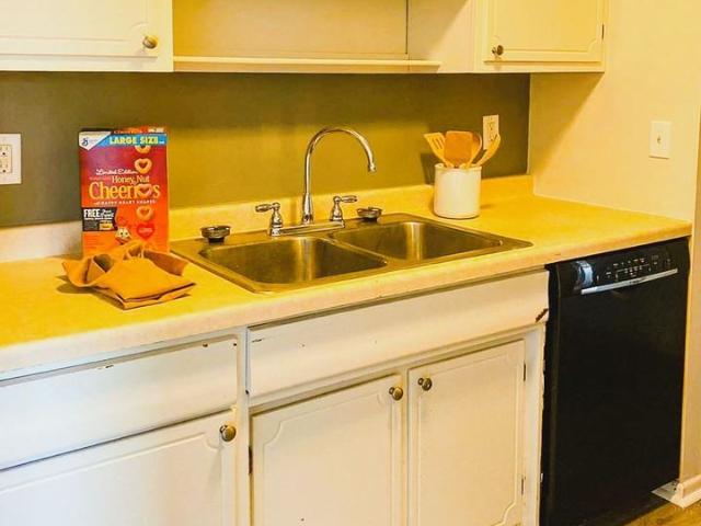 Experience the Ultimate Outdoor Lifestyle at our St. Louis Park Apartments, Adjacent to Aquila Park! 2 Bedroom Apartment for Rent at 8300 W 31st St, St. Louis Park, MN 55426 Aquila