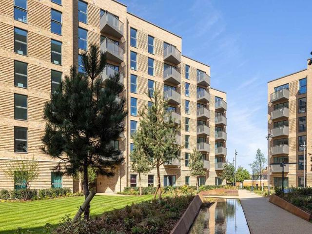 Exploration Way, Slough SL1, 1 bed flat to rent, £1,900 pcm | PrimeLocation
