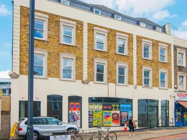 Express Tavern, 56 Kew Bridge Road, London, TW8 0EW, United Kingdom | 1 bed apartment for rent #140395940 | Rentberry