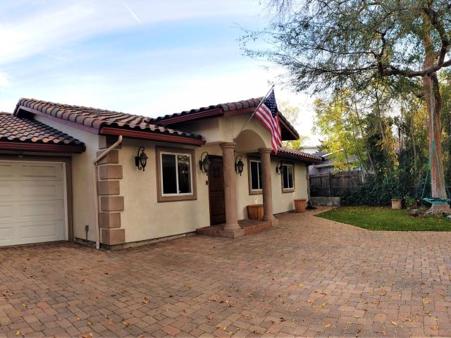 Exquisite 4 Bedroom + Office Single Level Residence with Pool/BBQ in a Prime South of the Boulevard Location
