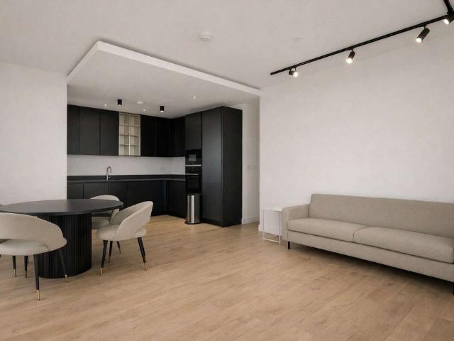 Exquisite Two Bedroom Apartment in a Luxury development at the Heart of the city