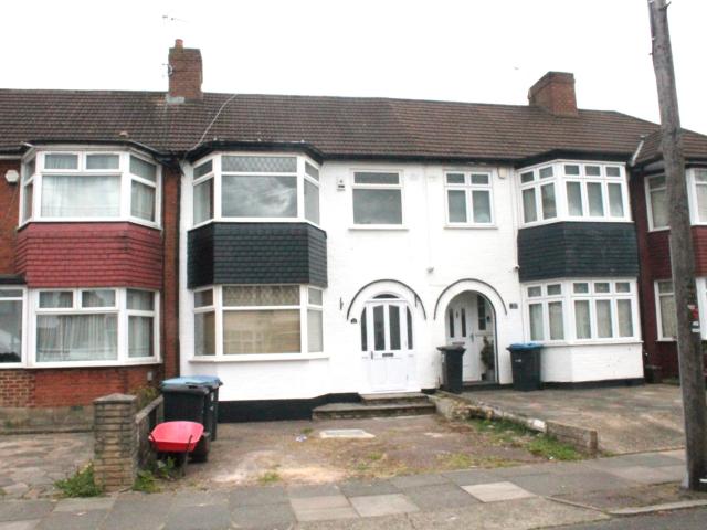 Extended Three bedroom House with Loft Room