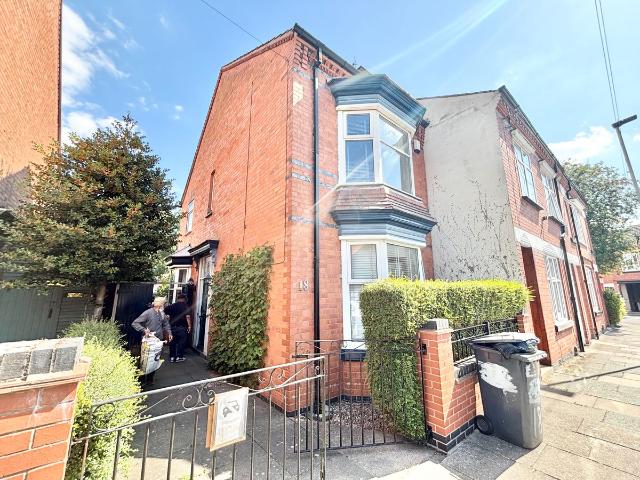 Exton Road, Leicester LE5, 3 bed terraced house to rent, £1,350 pcm | PrimeLocation