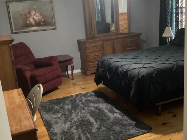 Extra large completely furnished Room For Rent