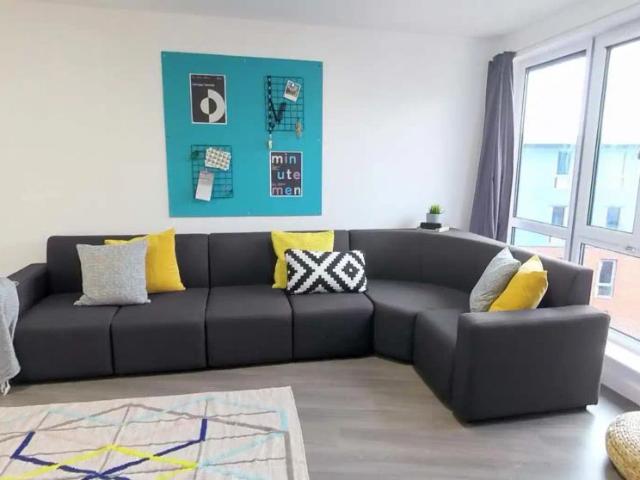 Extra Large High Double Studio