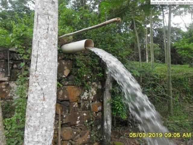 EXTRAORDINÁRIA FAZENDA DE 196 HA COM LINDA SEDE ANTIGA E RIQUÍSSIMA EM ÁGUA