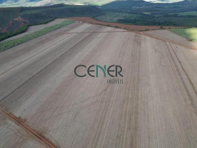 EXTRAORDINÁRIA FAZENDA DE 3.256 HA COM LINDA CHAPADA DUPLA APTIDÃO