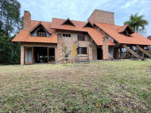Exuberante residência estilo Normando fase acabamento 1.366 m2 Tamboré 1