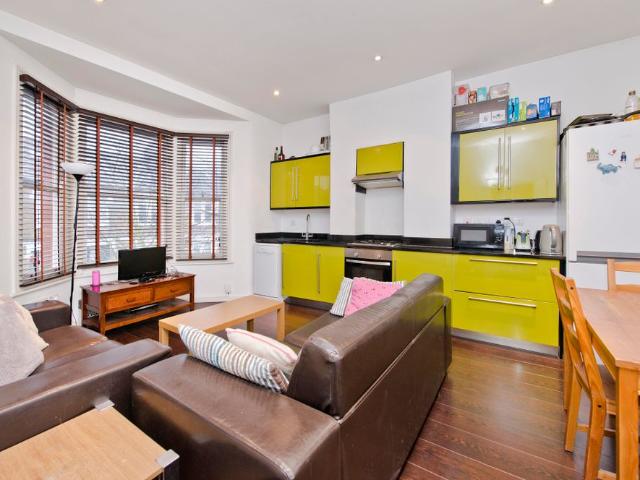 Eynham Road, W12
