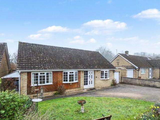 Eynsham Road, Cassington, 4 Bedroom Chalet