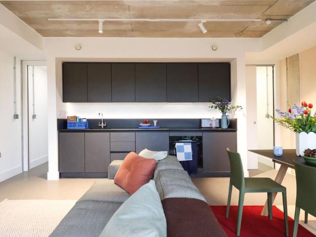 Eyewitness, Sheffield S3 2 bed apartment to rent £1,800 pcm £415 pw