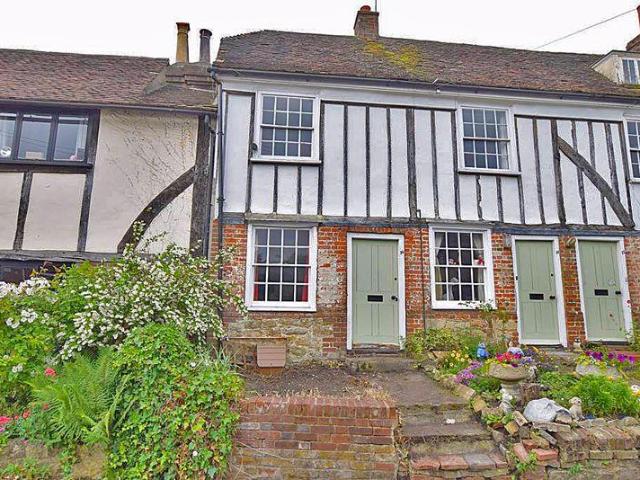 Eyhorne Street Maidstone ME17 2 bed cottage to rent £1,295 pcm £299 pw