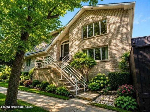 Eylandt St, Staten Island, Home For Sale