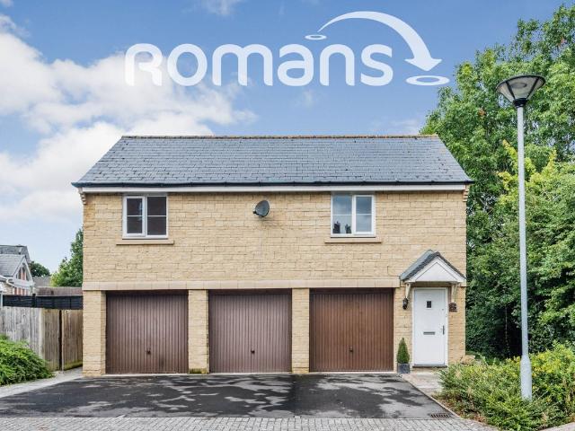 Eyre Close, Swindon SN25, 2 bed property to rent, £1,100 pcm | PrimeLocation