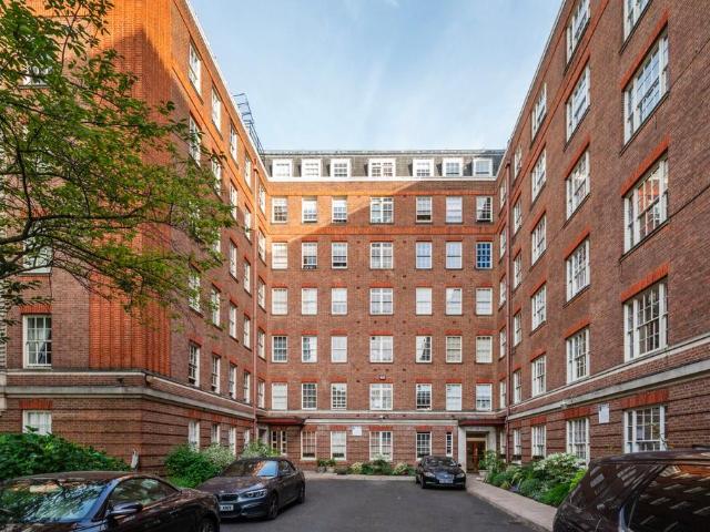 Eyre Court, 3 21, Finchley Road, St. 2 bed apartment to rent £3,400 pcm £785 pw