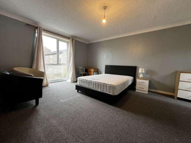 Eyrescroft, Bretton, Peterborough, PE3