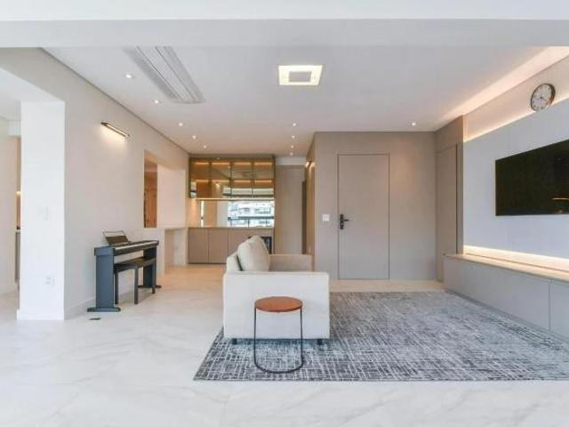 Ez Parque da Cidade 196 m² com 4 suítes 3 vagas demarcadas + Deposito