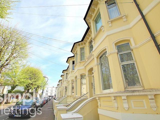 F13, 24 Seafield Road, Hove BN3, Studio to rent, £995 pcm | PrimeLocation