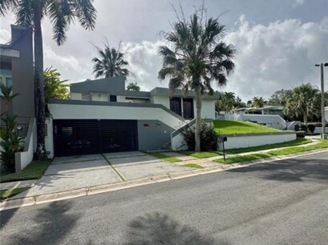F Calle Cibeles, San Juan, Home For Sale