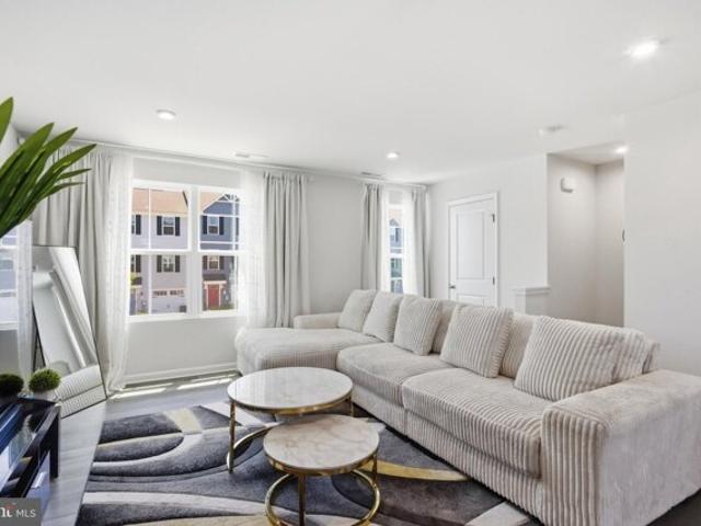 f Floyd Ave, Beverly, Home For Sale