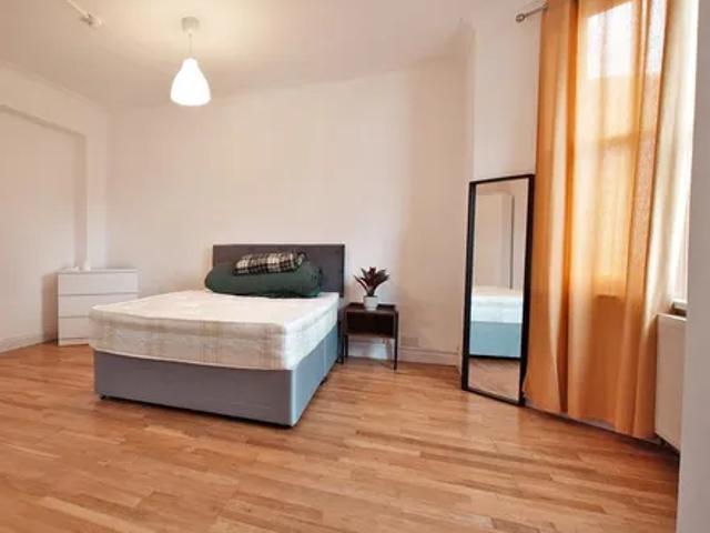 F. H. Douglass, St Mary's Square, London, W5 4QX, United Kingdom | Room for rent #139070541 | Rentberry