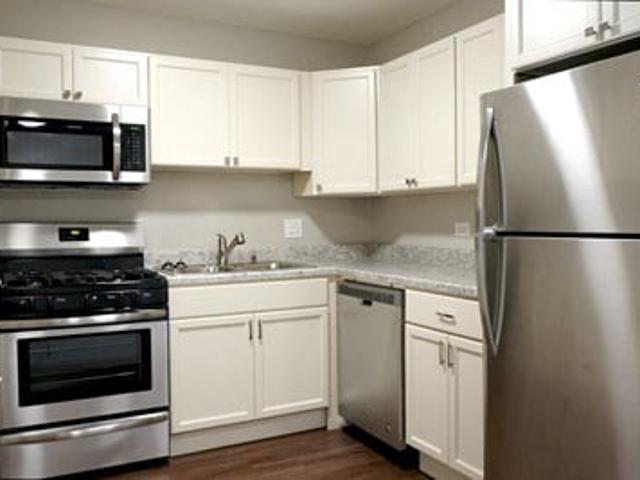 FCA Waterfall Glen PROPCO The Springs 2Bed/1Bath Deluxe