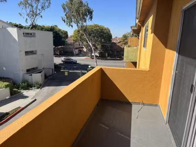 Family friendly, parking and a pool 4550 Overland Ave #219