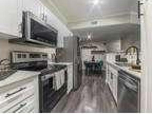 Fantastic 1 Bed 1 Bath Available Today