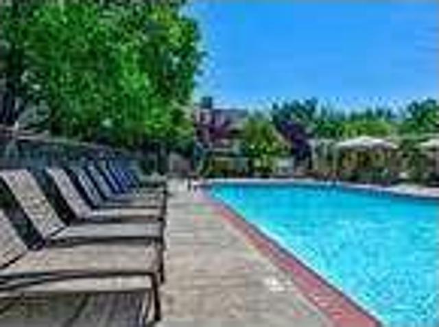 Fantastic 1 Bed 1 Bath $2471/mo