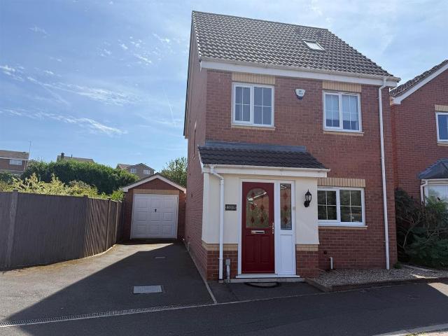 Siena Gardens, Forest Town, Mansfield NG19, 4 bed detached house to rent, £1,250 pcm | PrimeLocation