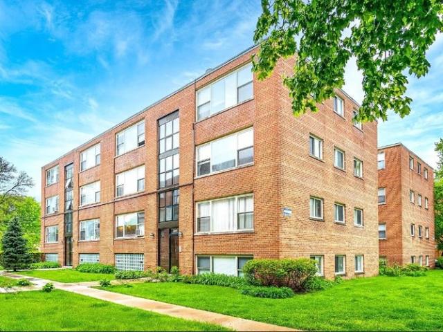 Fantastic condo for lease with parking storage h