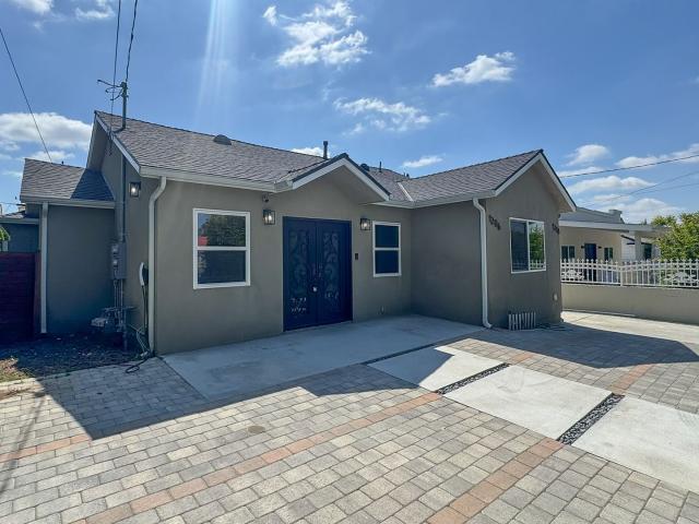 Fantastic Front House | 5BD + 3BA