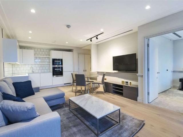 Fantastic one bedroom apartment in a sought after Queen's Wharf development