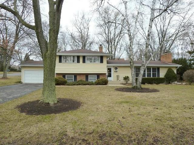 Fantastic Location for the Perfect Home!