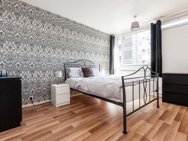 Fantastic location spacious and modern flat