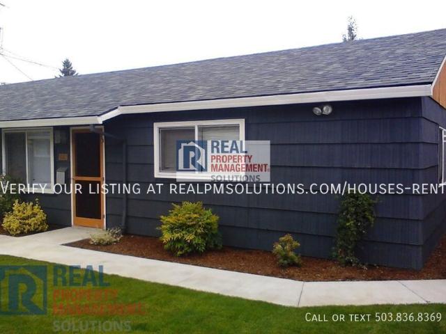 Fantastic Renovated Alberta Arts Apartment W/ Private Back Yard!