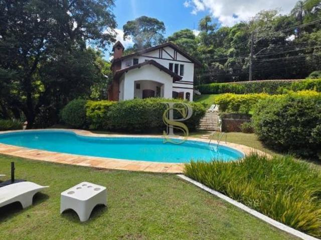 Fantástica Casa a Venda Condomínio Fechado na Serra da Cantareira SP