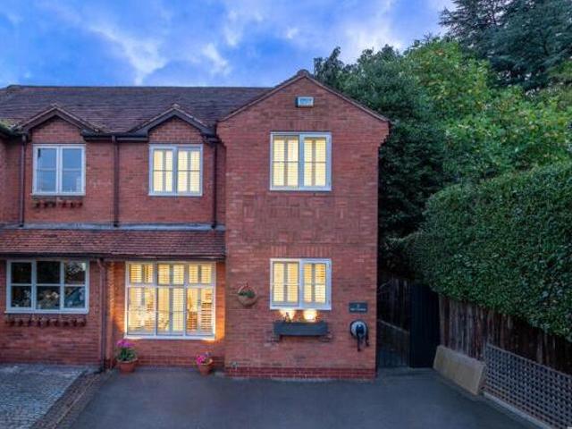 Fancott Drive, Kenilworth, 3 Bedroom Semi detached