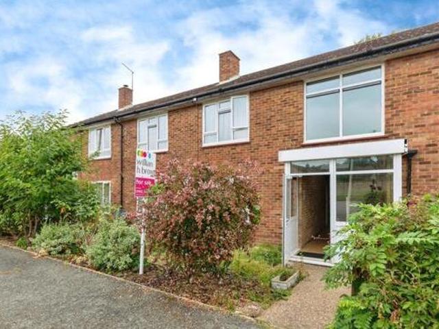 Fanshaws Lane, Brickendon, 2 Bedroom Apartment