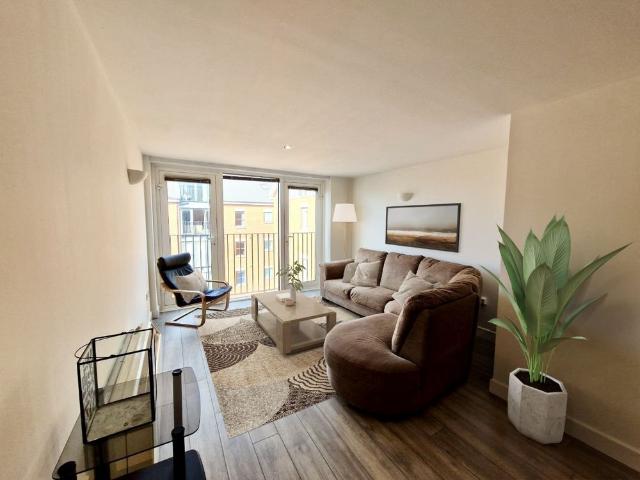 Fabulous two double bedroom furnished apartment with Juliet balcony in the heart of the Lace Market