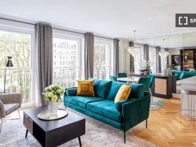 Fabulous Gloucester Road Apartment