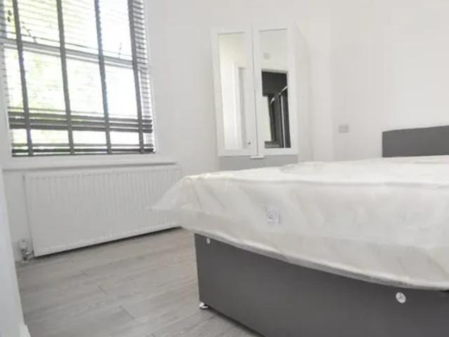 Fabulous Hair Salon, 606 Holloway Road, London, N19 3PB, United Kingdom | Room for rent #139403394 | Rentberry
