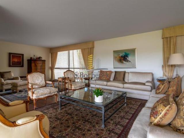 Fabulosa casa venda e locação Pacaembu 4 suítes + 8 vagas + piscina