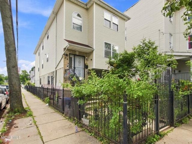 Fabyan Pl, Newark, Home For Sale