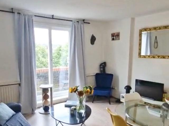 Fab 2 bed gem with balcony by tube NW6