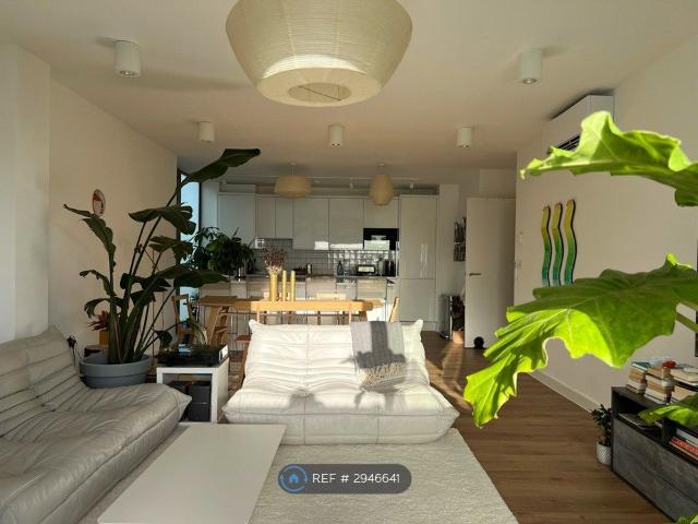 Fabrik East Building, London E8, 3 bed flat to rent, £4,400 pcm | PrimeLocation