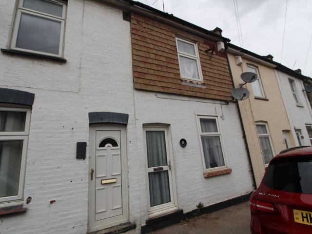 Factory Road, Gravesend DA11, 3 bed terraced house to rent, £1,600 pcm | PrimeLocation